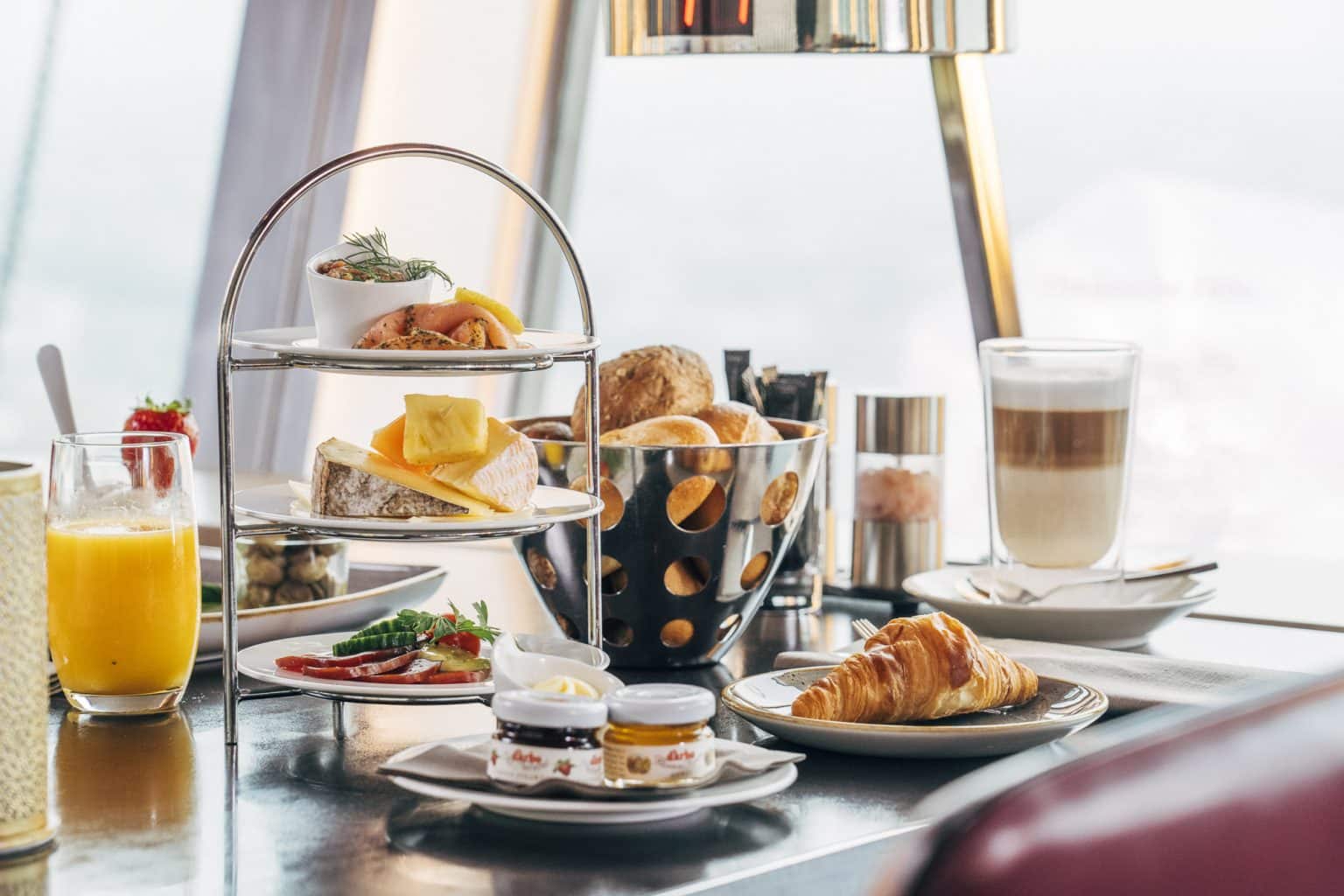 Sphere Restaurant - Berliner Fernsehturm